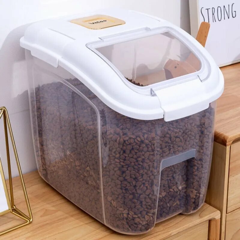 Контейнер для корма для домашних животных. Белый контейнер. Около 50 литров. Очень большая вместимость kонтейнер. большая емкость для хранения, доступная в магазине "магазин твоего друга"