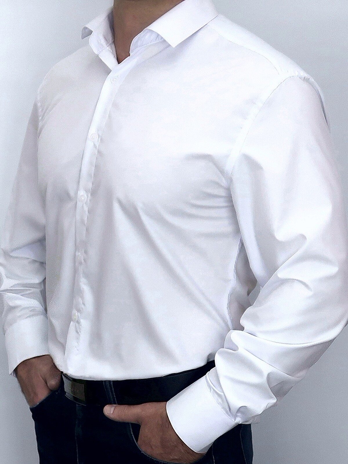 Рубашка приталенная с длинным рукавом мужская рубашка, светлая сорочка, на пуговицах, рубаха на любой сезон, белая однотонная, без карманов, на любой сезон и на лето рубашка Slim fit с приталенным кроем зауже