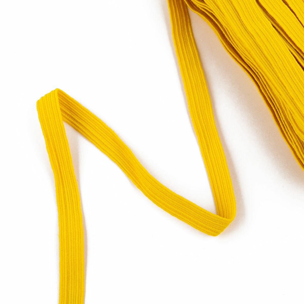 Лента эластичная бельевая "Gamma" продержка ИВ (цв) 10 мм 10 х 10 м желтый