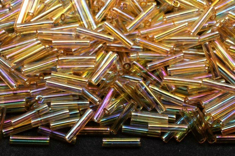 Бисер японский Miyuki Slender Bugle 1,3х6мм #0251 светлый топаз, радужный прозрачный, 10 грамм