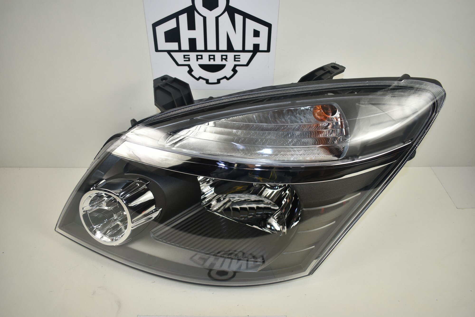 Фара передняя левая Great Wall Hover H3