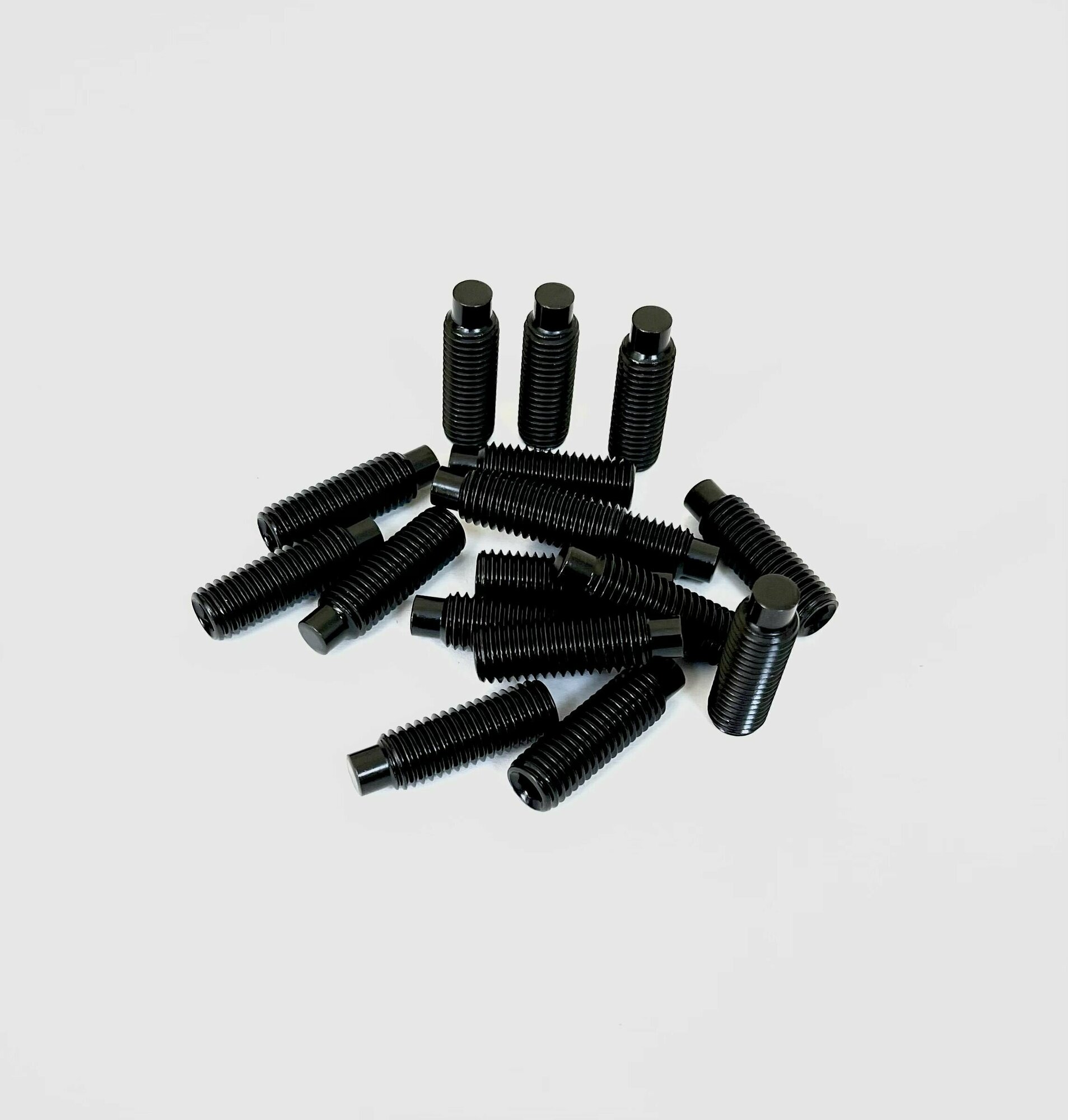 Винт 12х20 установочный DIN 915 цапфой (10шт)