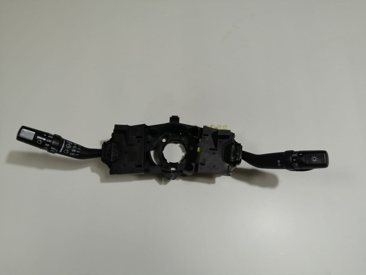 Переключатель подрулевой в сборе Lifan Breez [1.6 16V 5MT хетчбэк] LCA3774000