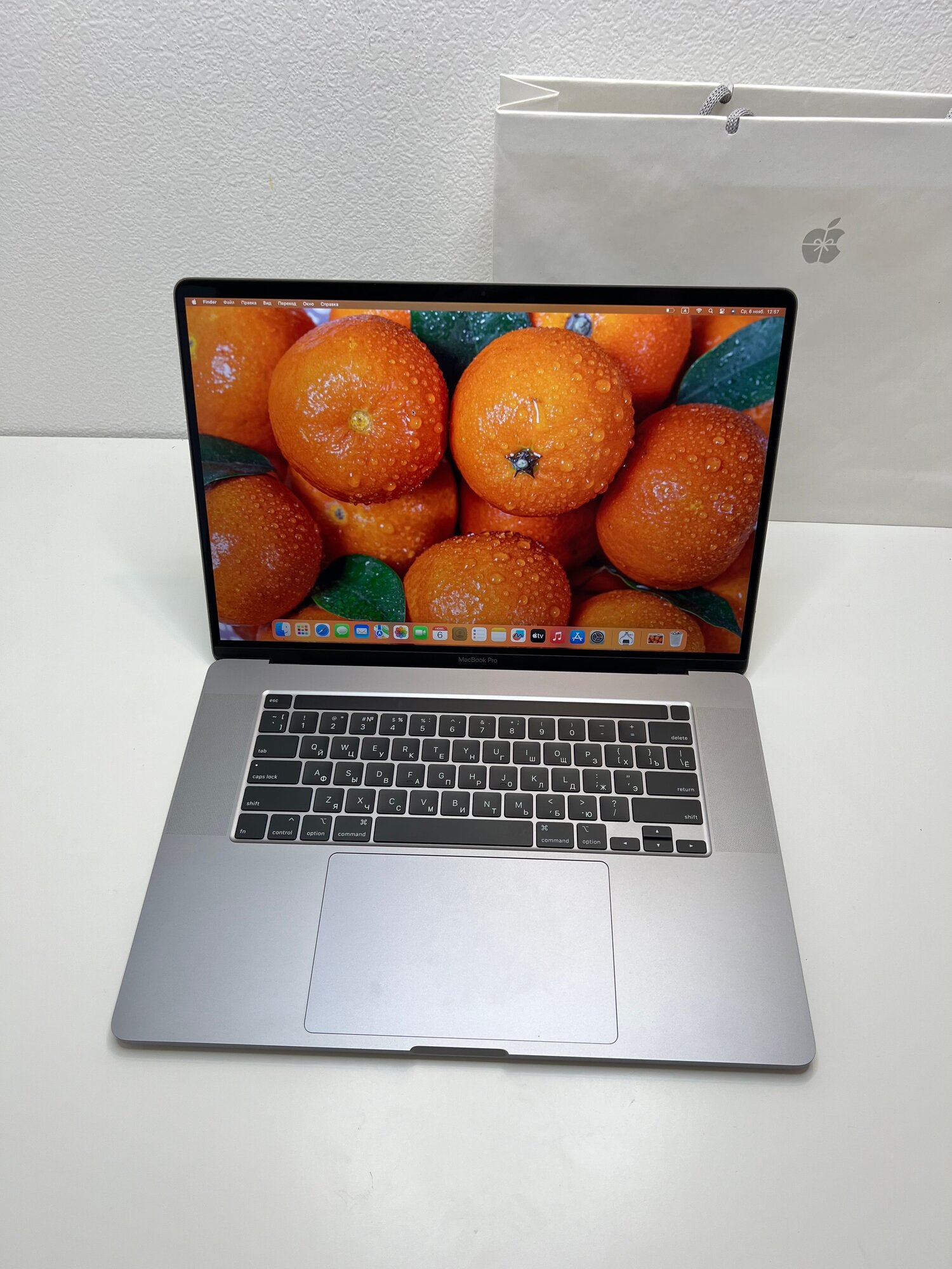 Macbook pro 16 Space Gray Intel core i7 2.6GHz 16Gb 512SSD 5300M русская клавиатура