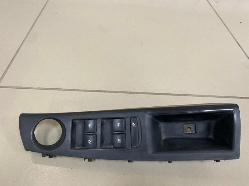 Блок управления стеклоподъемниками Chevrolet Cruze J300 2009-2016 кат.номер: 13305373