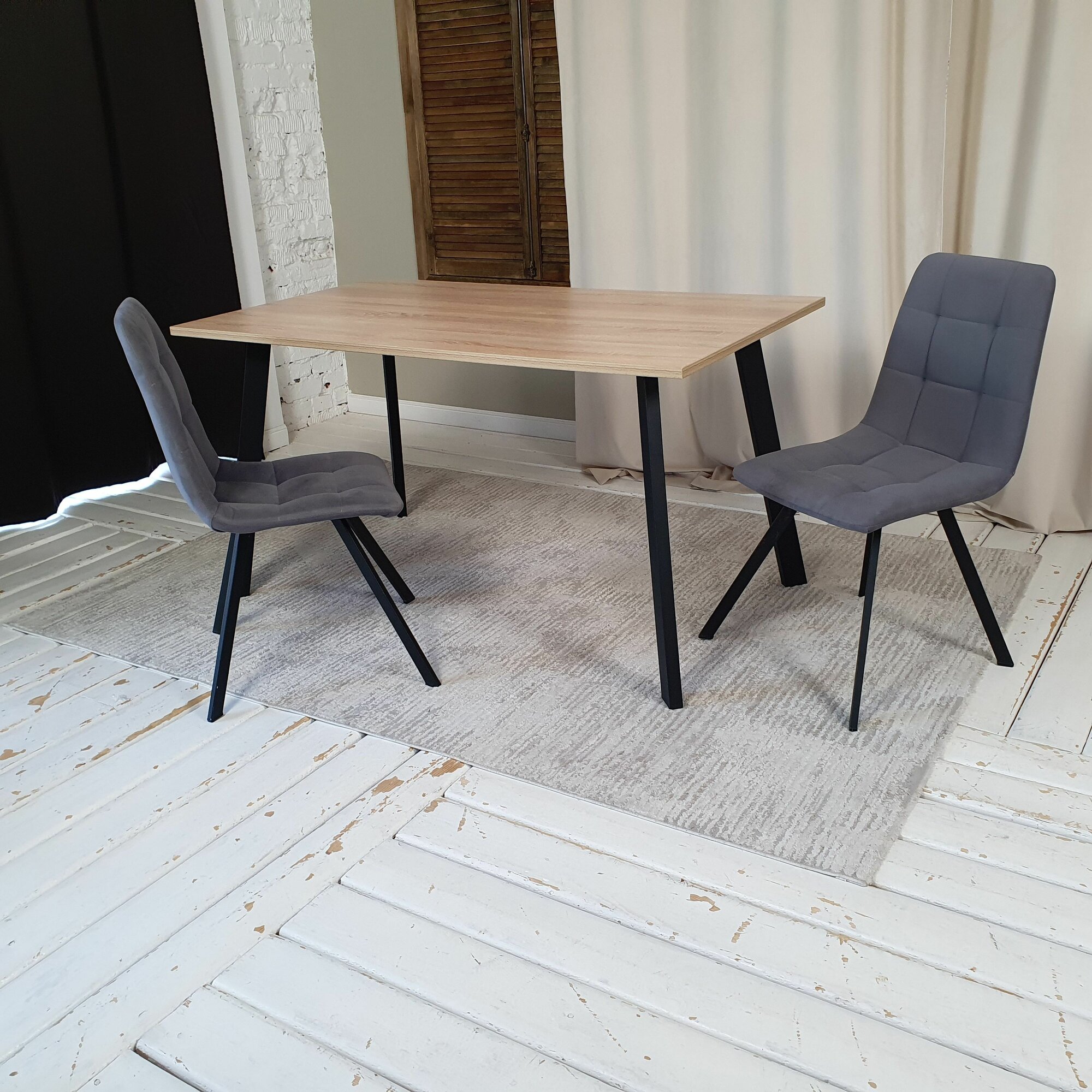 Кухонный стол Ник 140*80 см. Дуб Сонома. Черные ножки. 22 мм Столешница