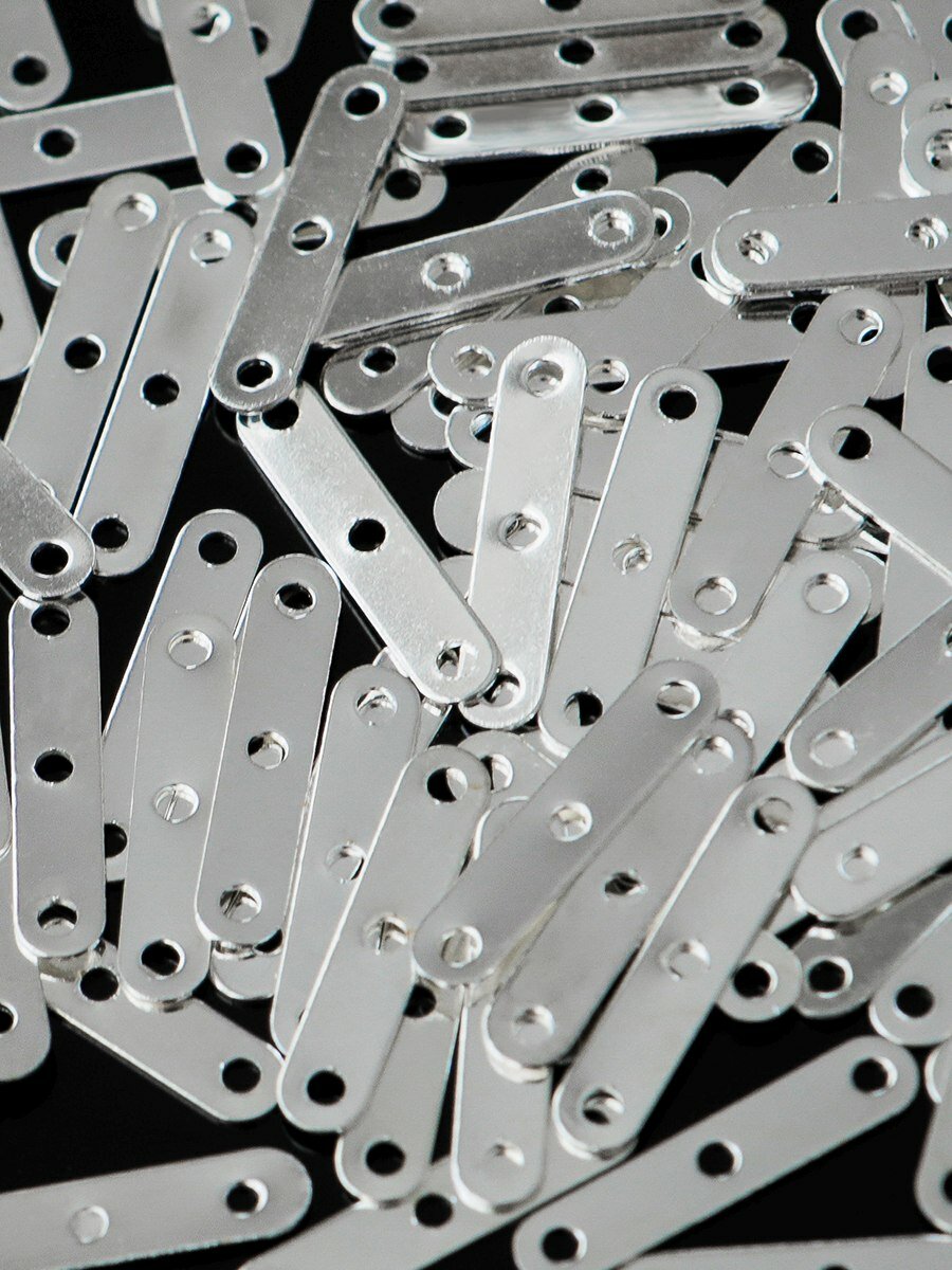 Разделитель 3-отв. для бусин (уп 40 шт) / спейсер, цвет серебро, 17x3.5 мм