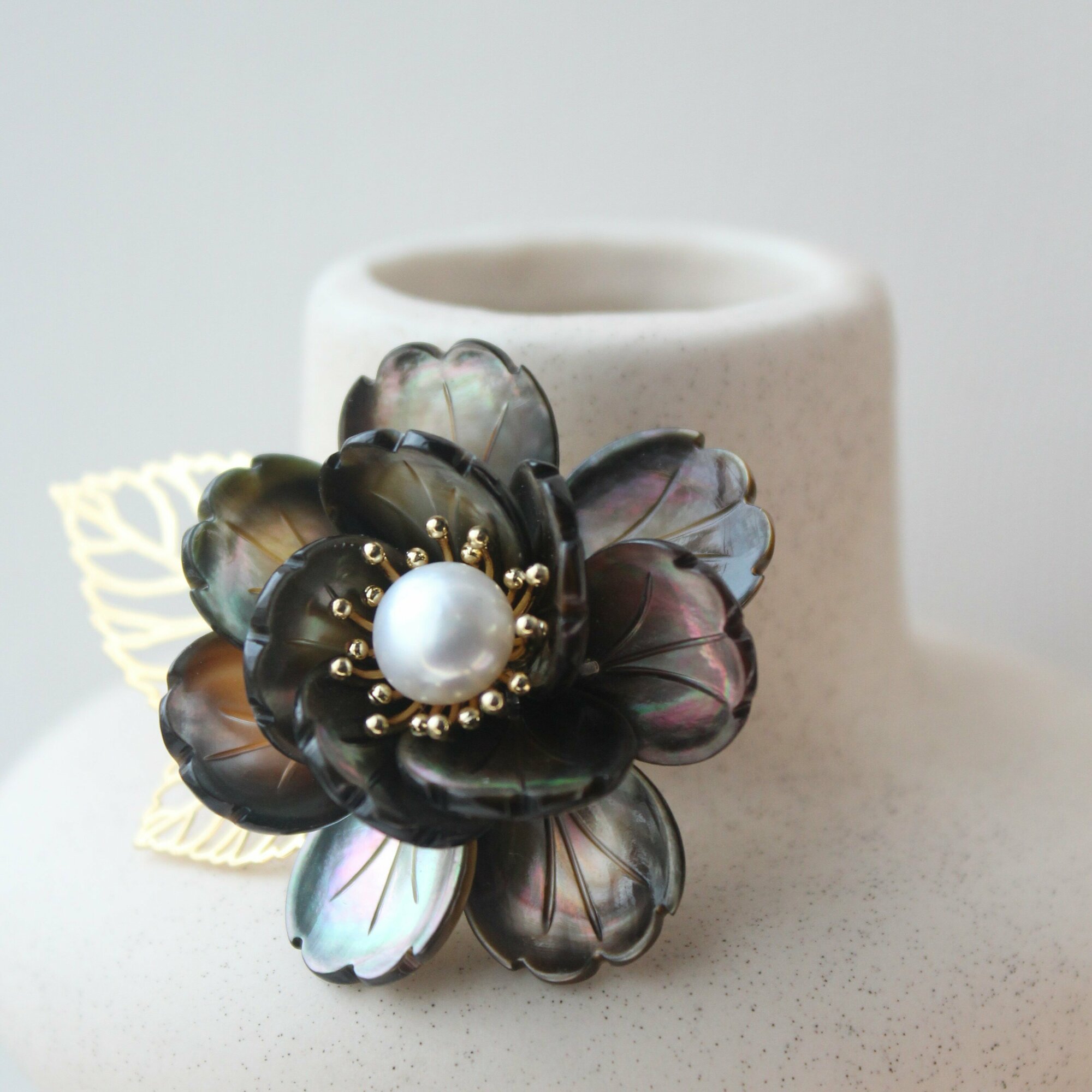 Брошь, жемчуг имитация, перламутр