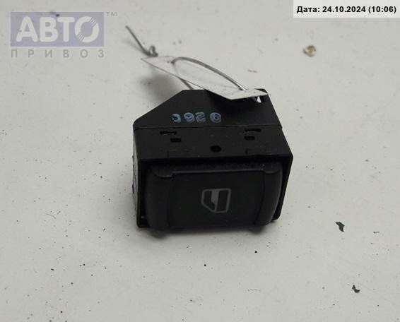 Кнопка стеклоподъемника переднего правого Volkswagen Passat B5