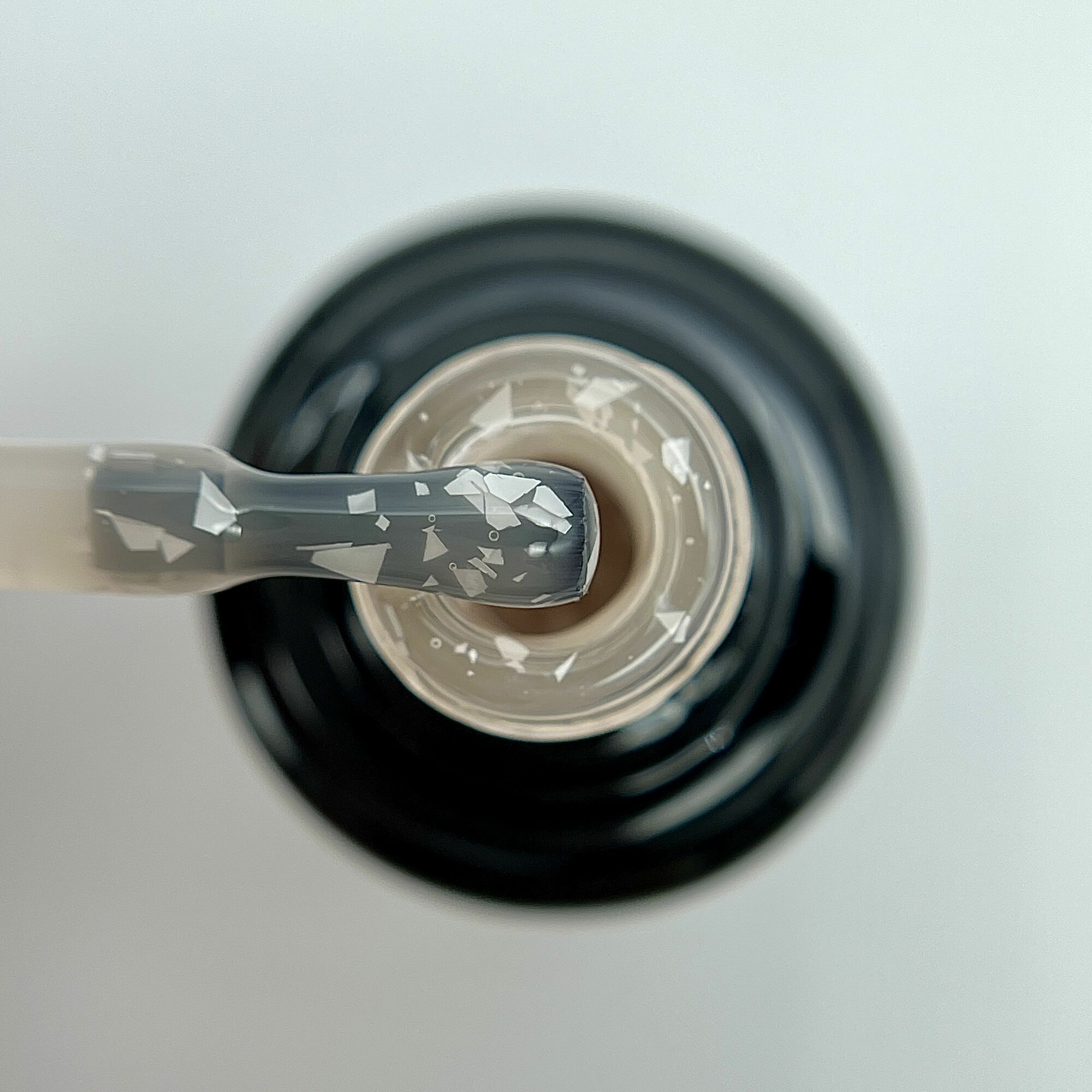 Y.ME Камуфлирующая база Fluffy Base 09 (бежево-желтый), 14мл, с жемчужными хлопьями для маникюра и педикюра, каучуковая, цветная, базовое покрытие для ногтей с хлопушками, основа под гель лак