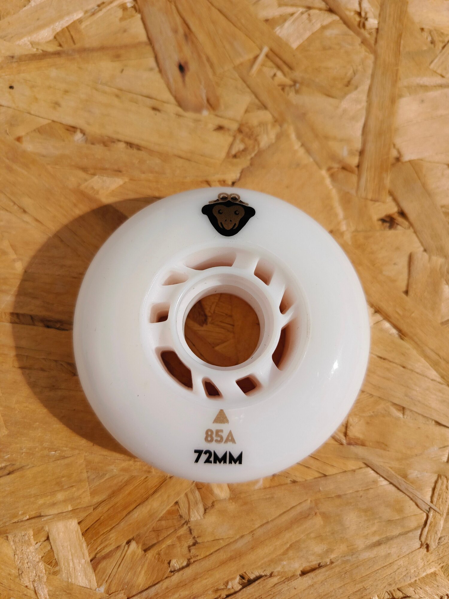 Колеса для роликов Monkey 72мм 8шт. Жесткость 85а.