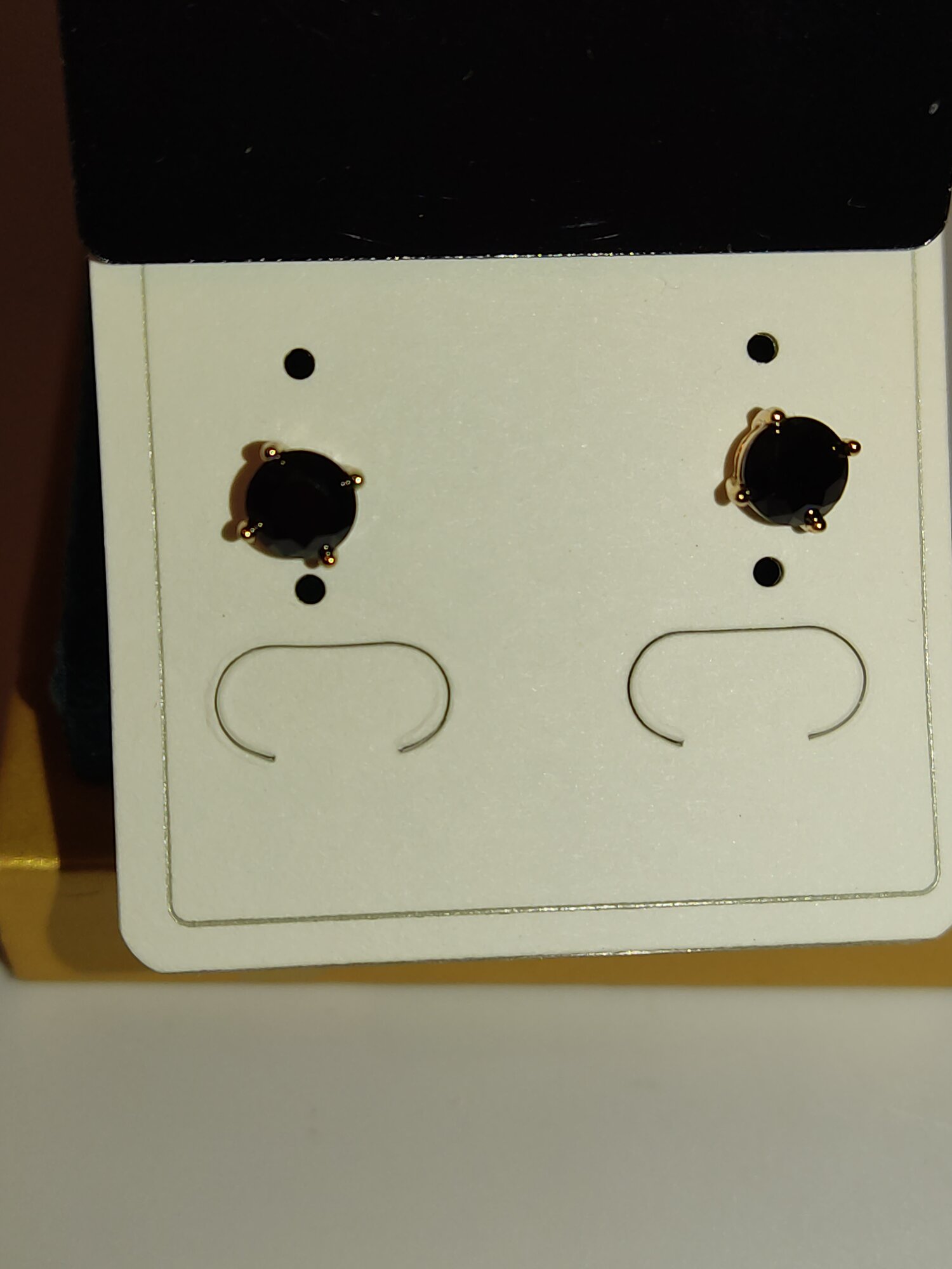 Серьги пусеты, хрусталь