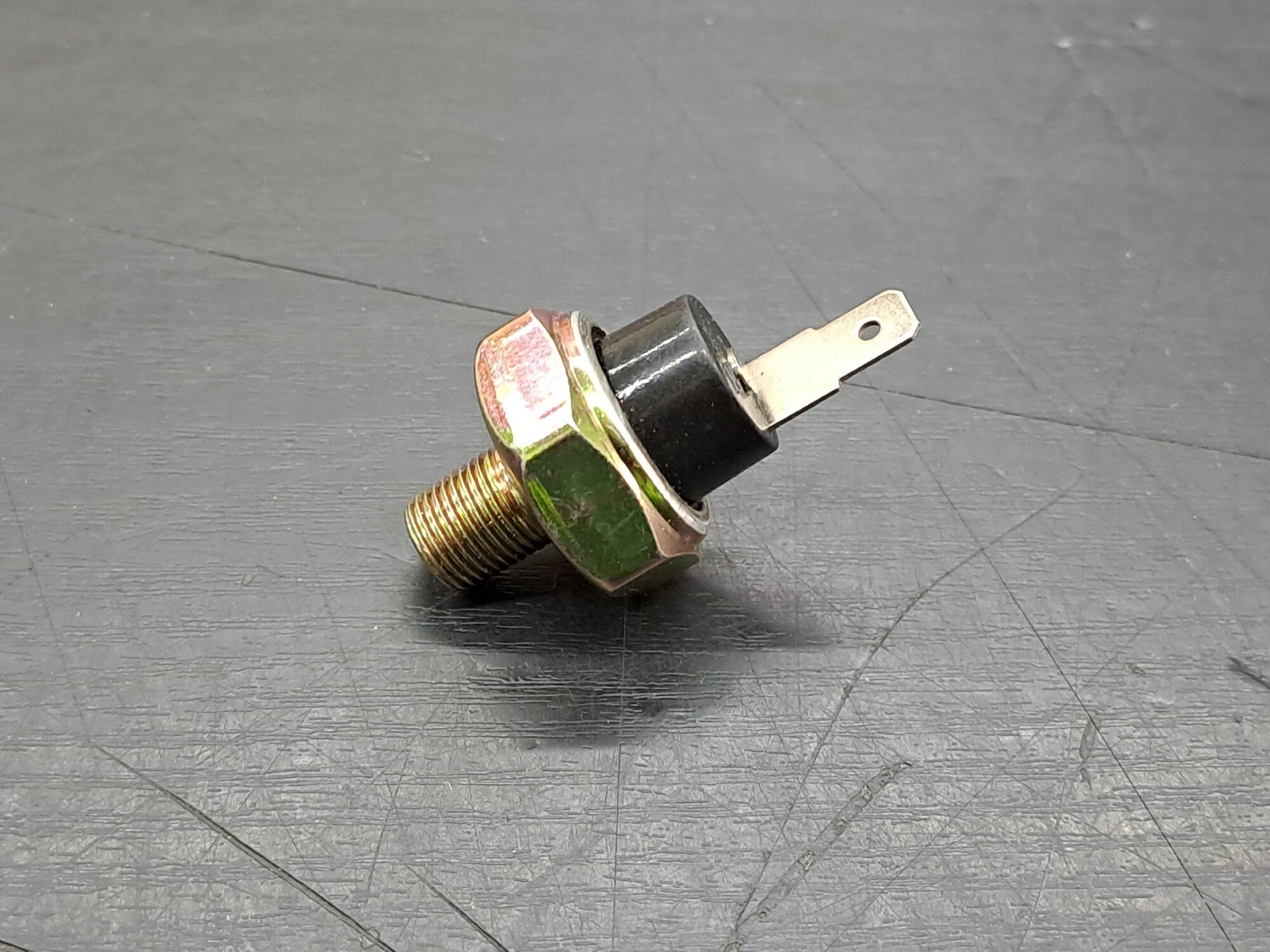 Датчик давления масла Great Wall Deer Safe 491 3810020C-E00