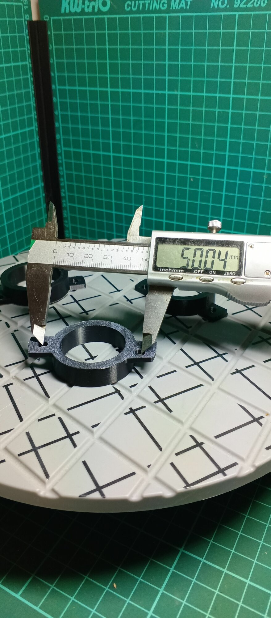 Переходник под диодную лампу H4 для Suzuki SV 650.2шт.