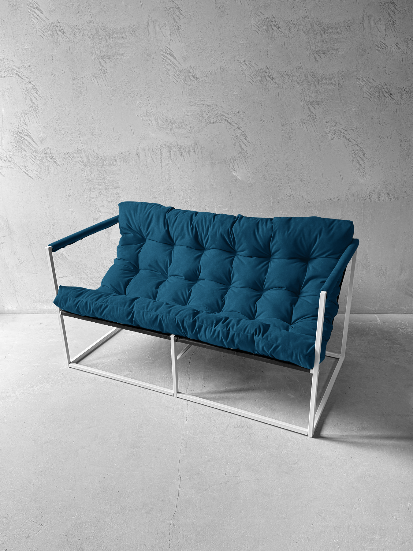 Диван лофт прямой, уличный, в офис, на балкон, на веранду, в гостинную, кухонный, Лофтовик ++ велюр синий, белый каркас, подлокотник мягкий велюр