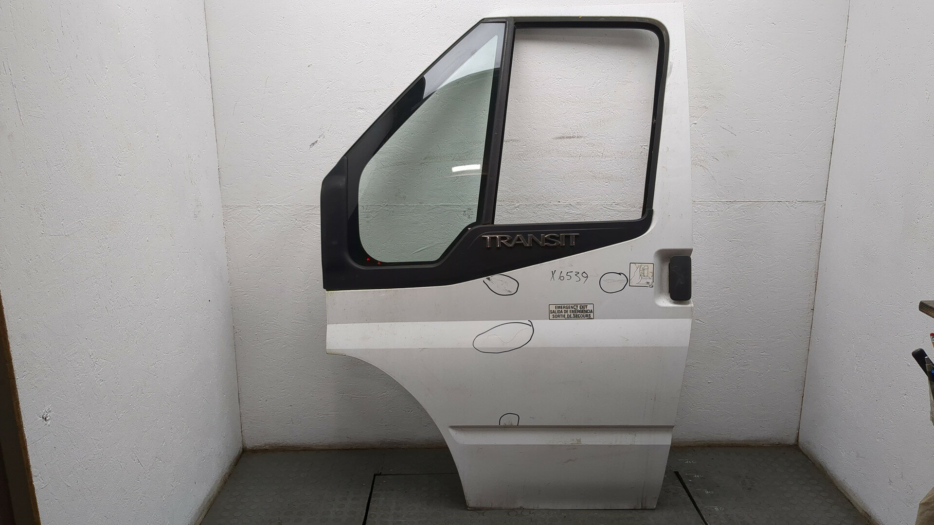 Дверь боковая (легковая) левая передняя Ford Transit Б/У