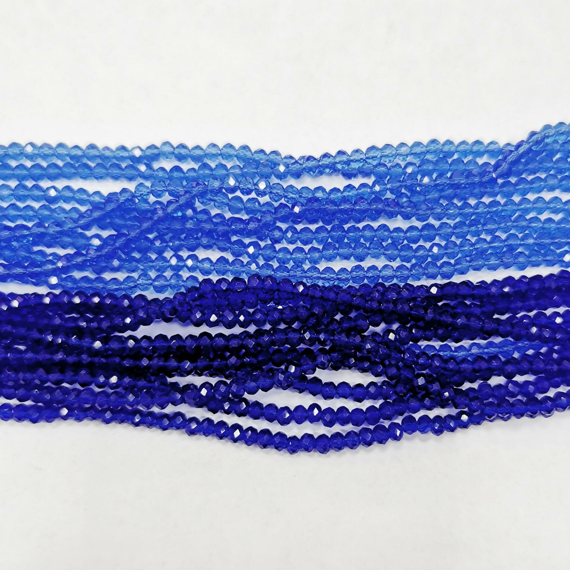 Бусины стеклянные, 3х2-3.5х2.5мм, граненые, рондели, синие, 150-175 шт, низка
