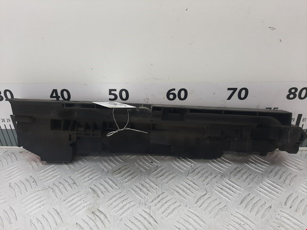 Кронштейн (крепление) радиатора BMW 3-Series (E90/E91/E92/E93) 17107524914 арт. 2044255