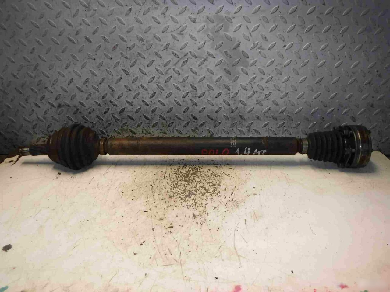 Полуось передняя правая Volkswagen Polo III (1994—2002) JZW407450FX