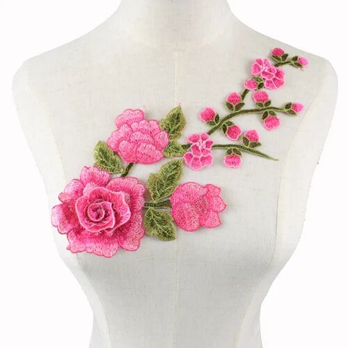 Розовые 3D вышитые цветочные нашивки NL143Pink