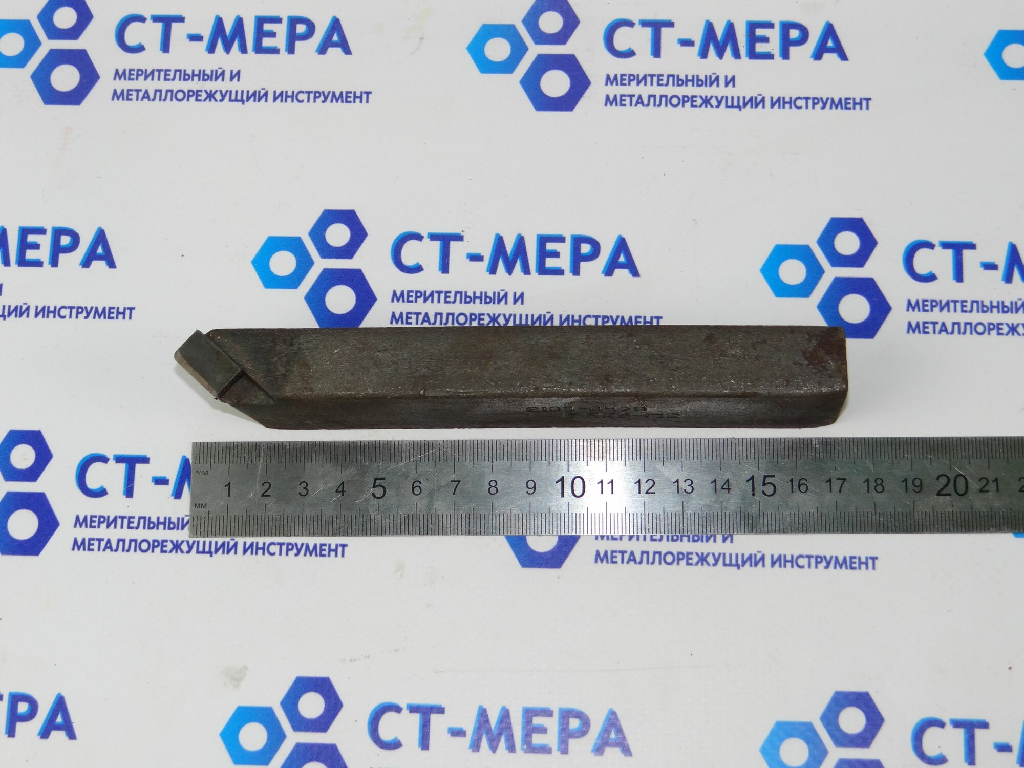 Резец токарный проходной прямой 32х20х170 Т15К6