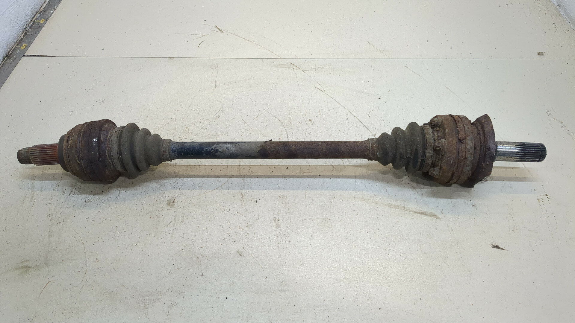 Полуось (вал, шрус) левая задняя BMW X5 E53 Б/У