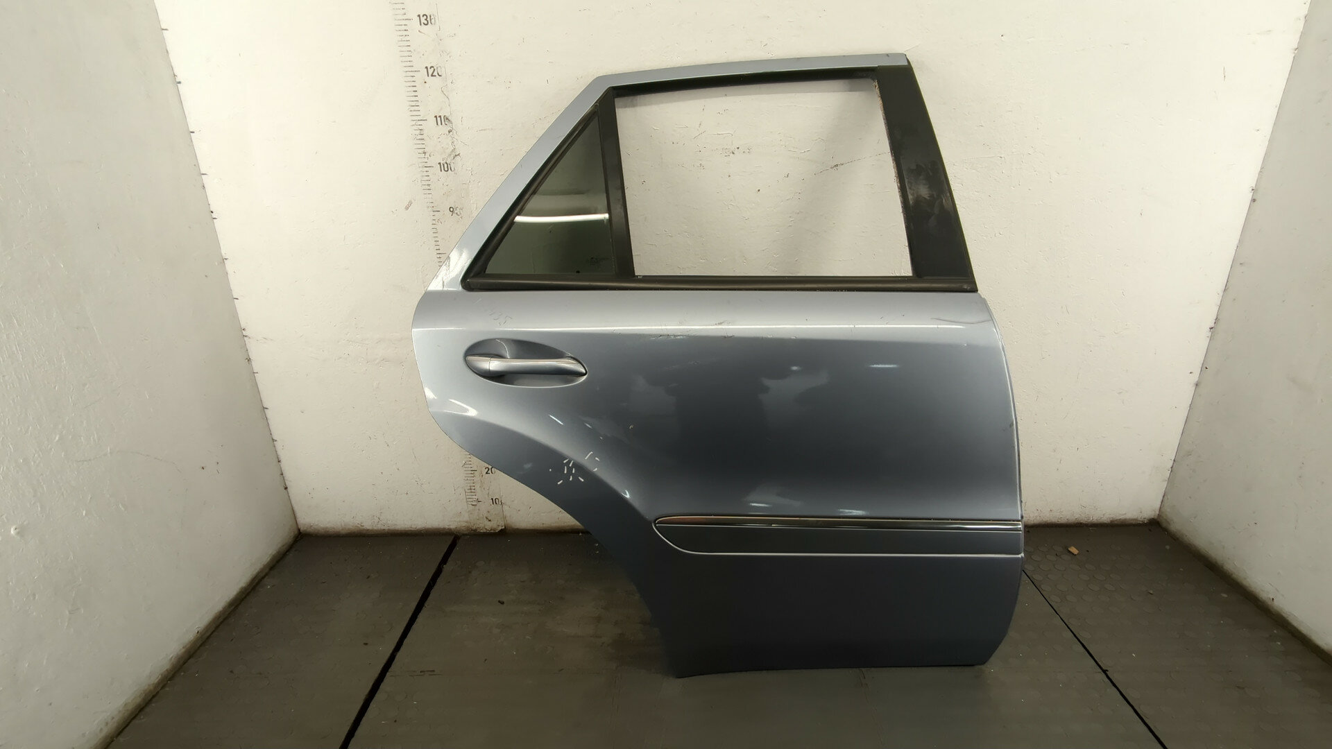 Дверь боковая (легковая) правая задняя Mercedes ML W164 Б/У