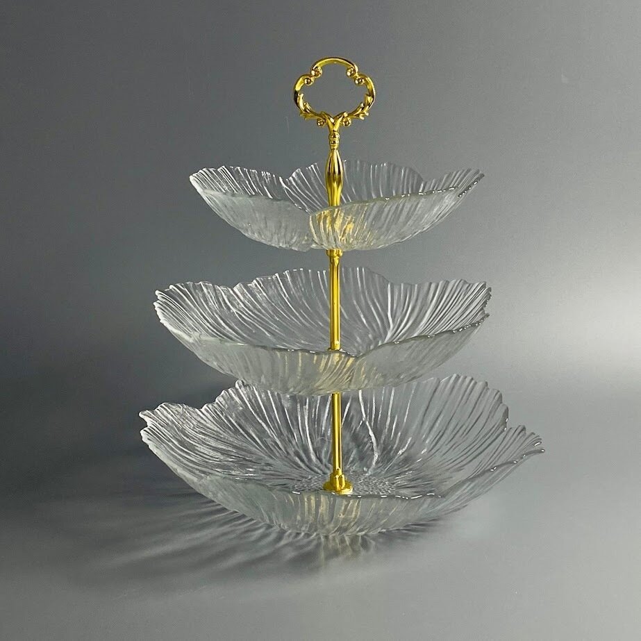 Трехъярусная этажерка