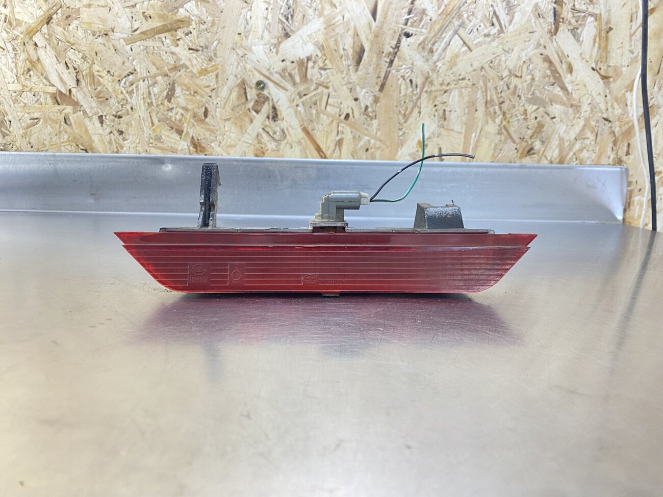 Фонарь задний стоп сигнал FAW VITA 3733100N01AQL