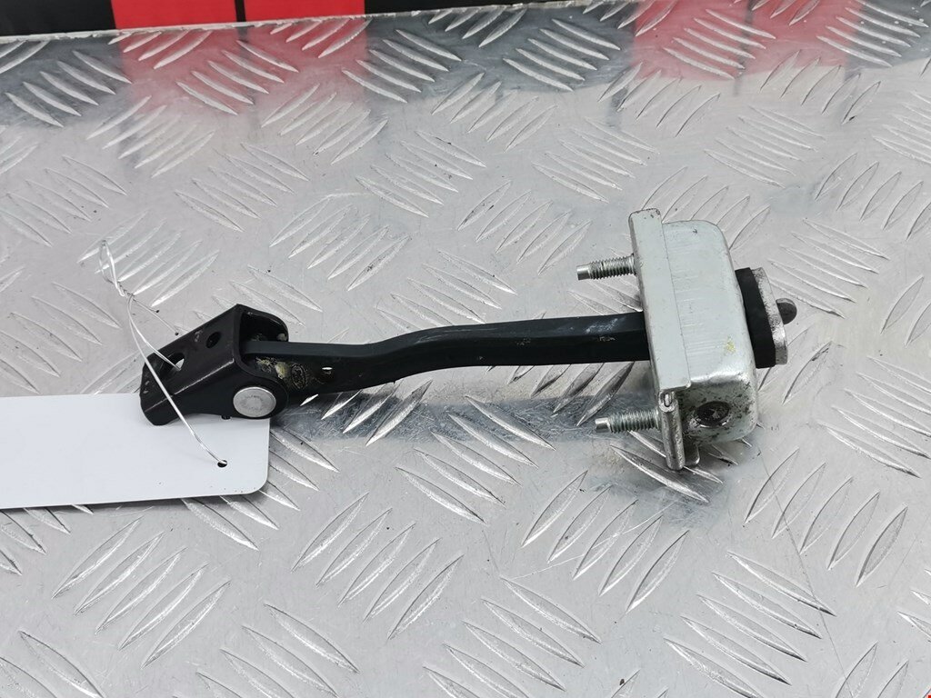 Ограничитель открывания двери передней Ford Focus 2 3M51R23500AF арт. 1601907