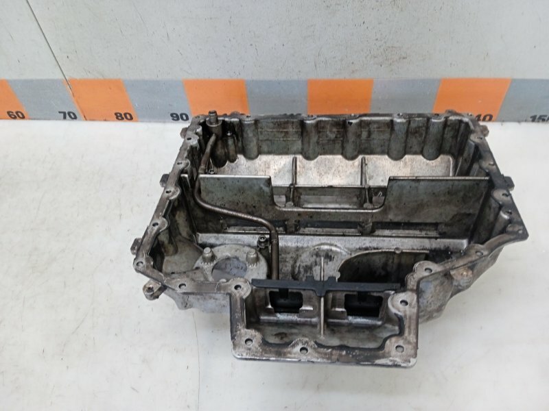 Б/У нижняя часть, 4.9 BKW TDI, Фольксваген Туарег Поддон масляный двигателя Volkswagen Touareg 2004 299365 VAG арт. 07Z103...