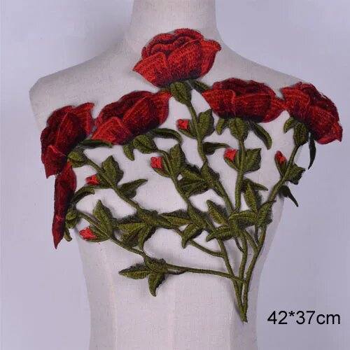 Аппликация розы красная 42*37см