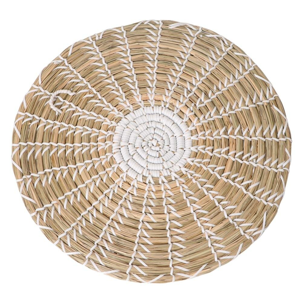 Декор стены корзины