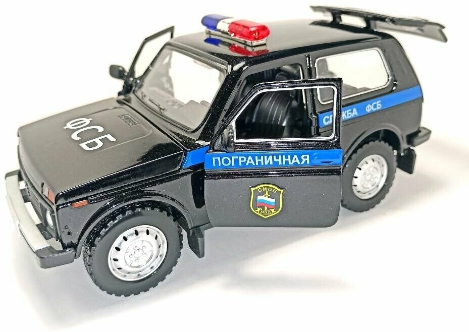 Модель автомобиля Нива ВАЗ 2121 коллекционная металлическая игрушка масштаб 1:24 черный