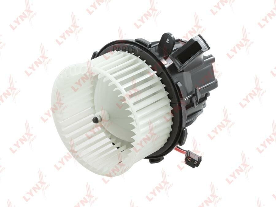 RF1542 LYNXAUTO Вентилятор отопителя