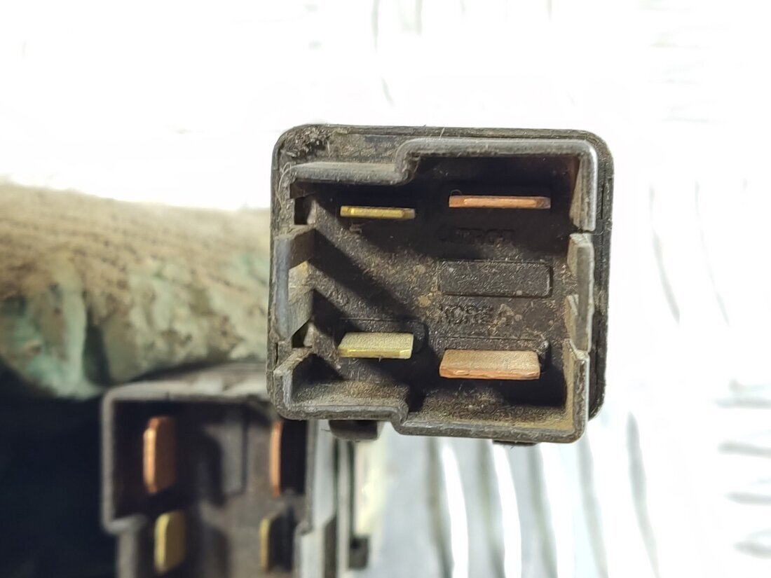 Реле NISSAN Navara d40 A204AJWBA04