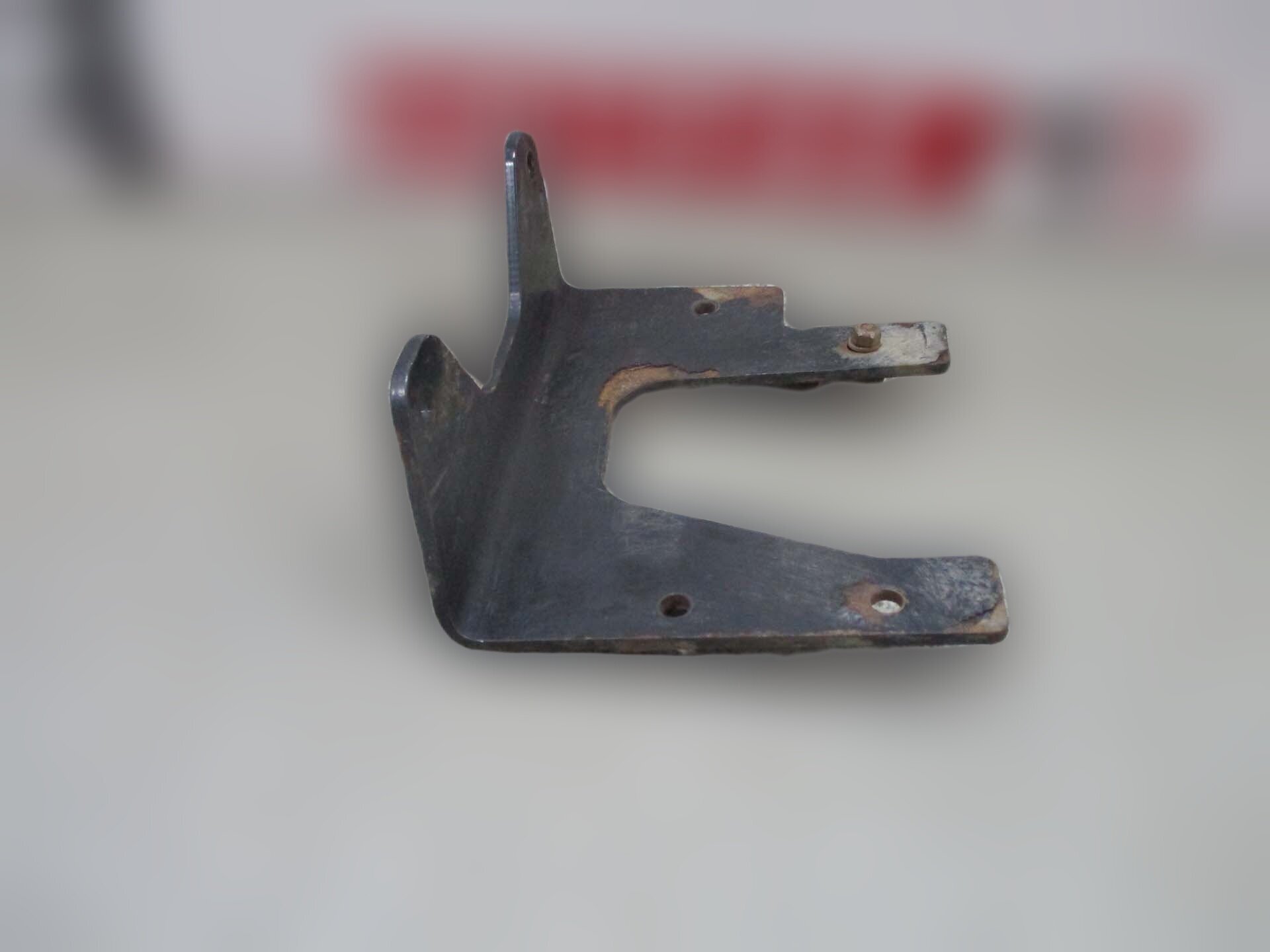 Кронштейн трубопровода компрессора MAN TGA, TGX, TGS