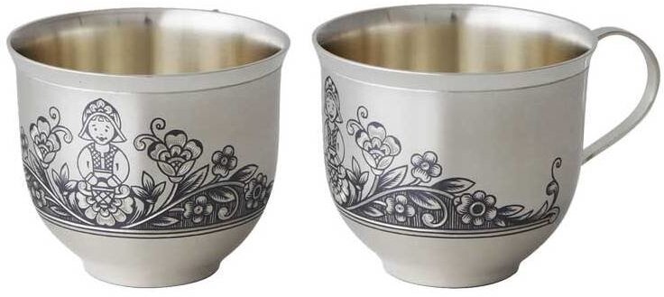 Серебряная детская чашка