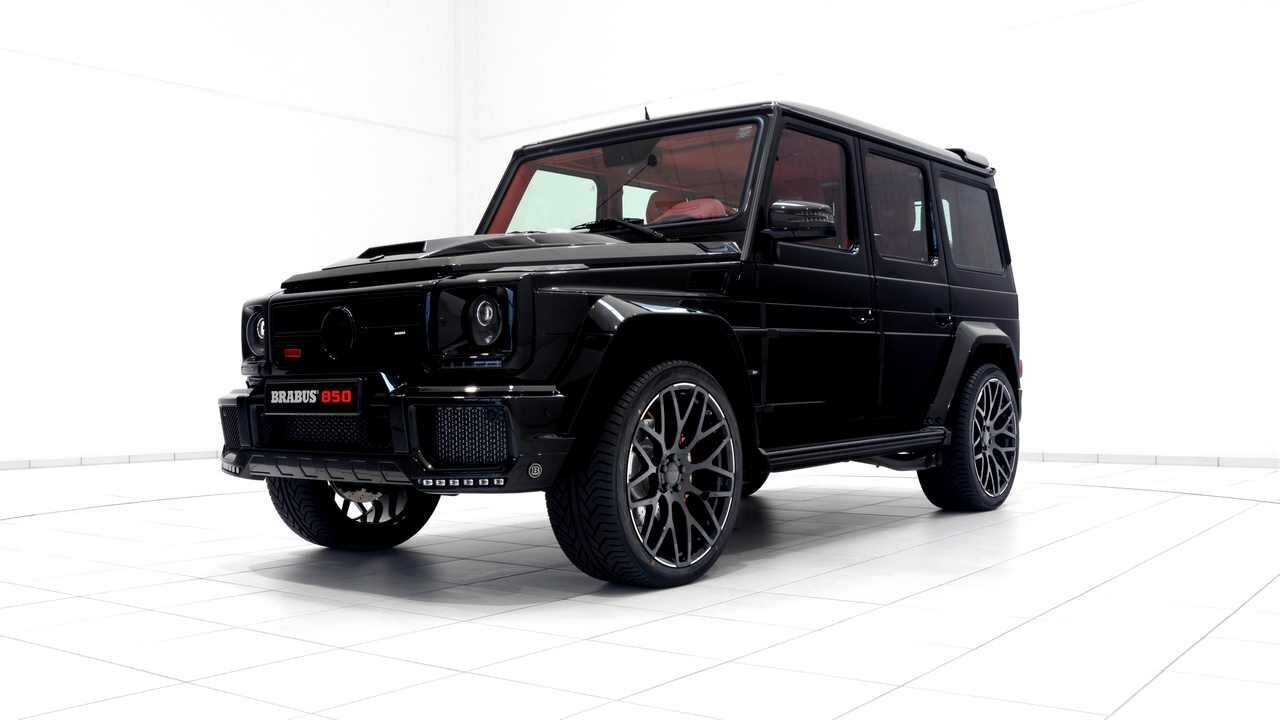 Картина на холсте 60x110 LinxOne "Brabus biturbo g 850 темный" интерьерная для дома / на стену / на кухню / с подрамником