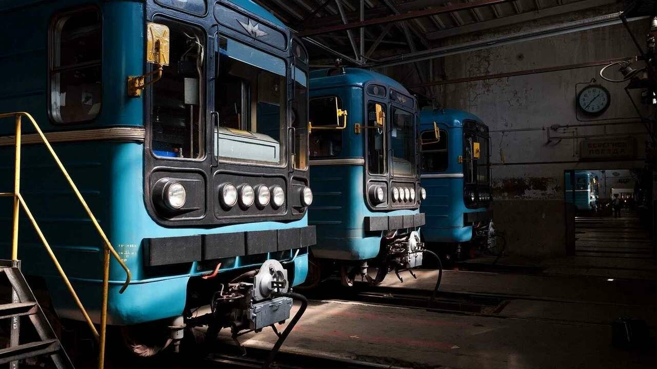 Картина на холсте 110x60 LinxOne "Авто, машины, мото, транспорт" интерьерная для дома / на стену / на кухню / с подрамником