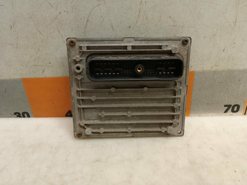 Б/У Блок управления ДВС, мозги, 1.6 Блок управления двигателем Ford Focus 2007 2 369033 FORD арт. 7M5112A650DB