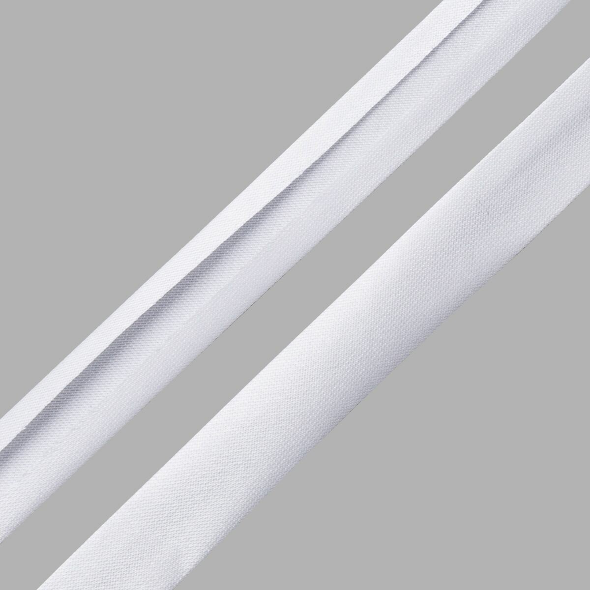 Косая бейка атласная 1,5см*5м 0000-1534 (6001 белый)