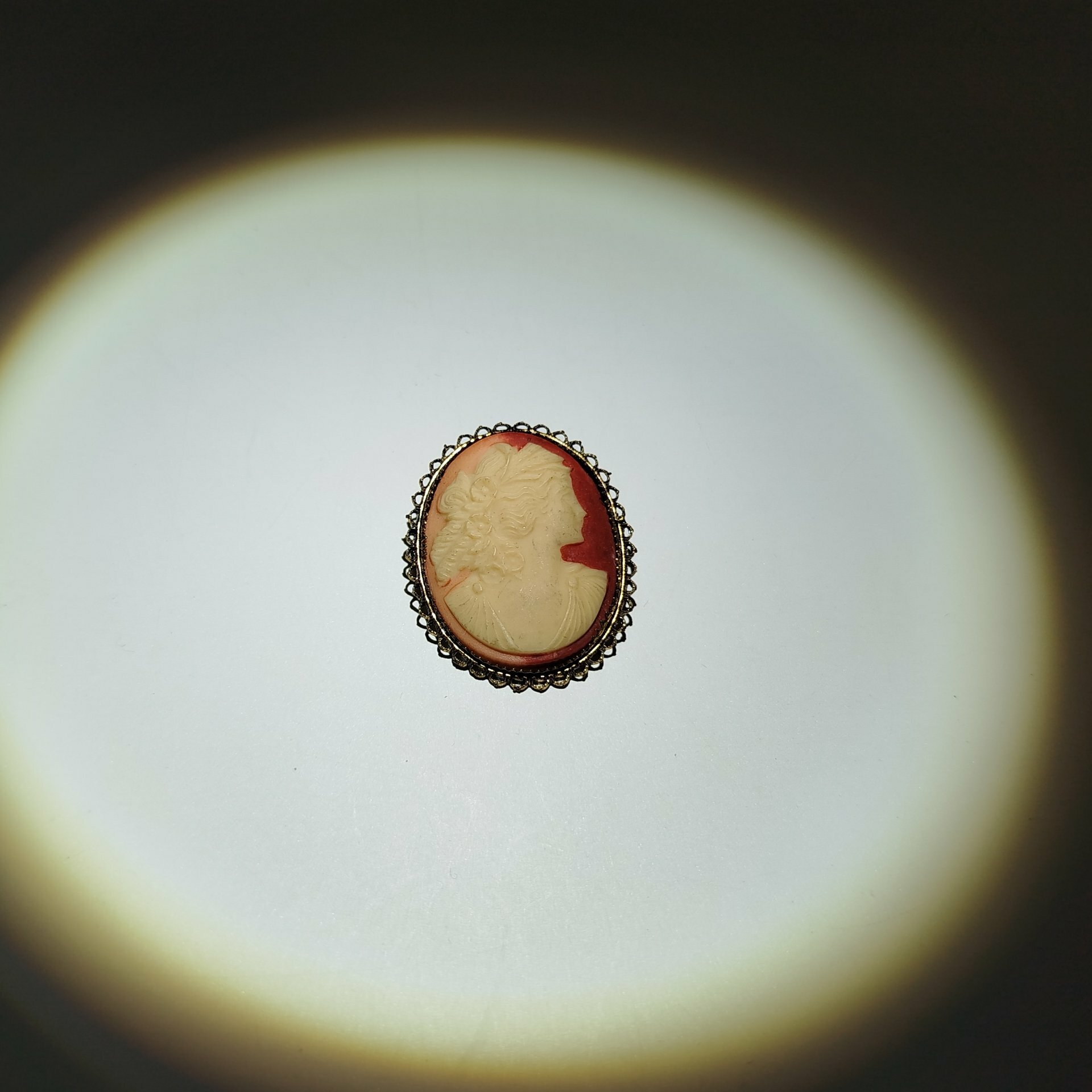 Брошь с женским профилем, металл, имитация камеи, СССР, 1950-1960 гг.