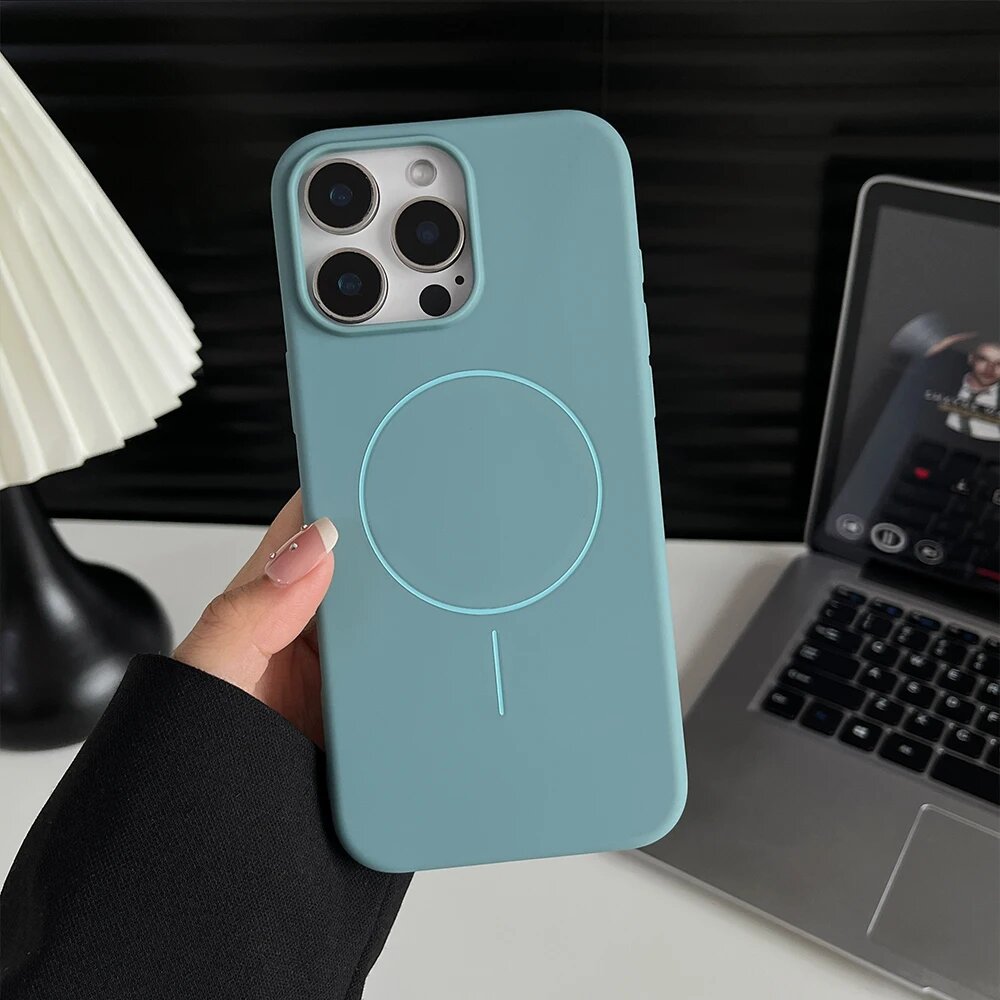 Магнитный матовый силиконовый чехол для Magsafe Mag Safe iPhone 17 16E 16 E 15 Pro iPhone17, зеленый