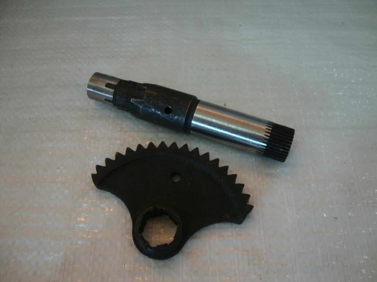 Вал кикстартера мотоцикла Восход (с сектором)