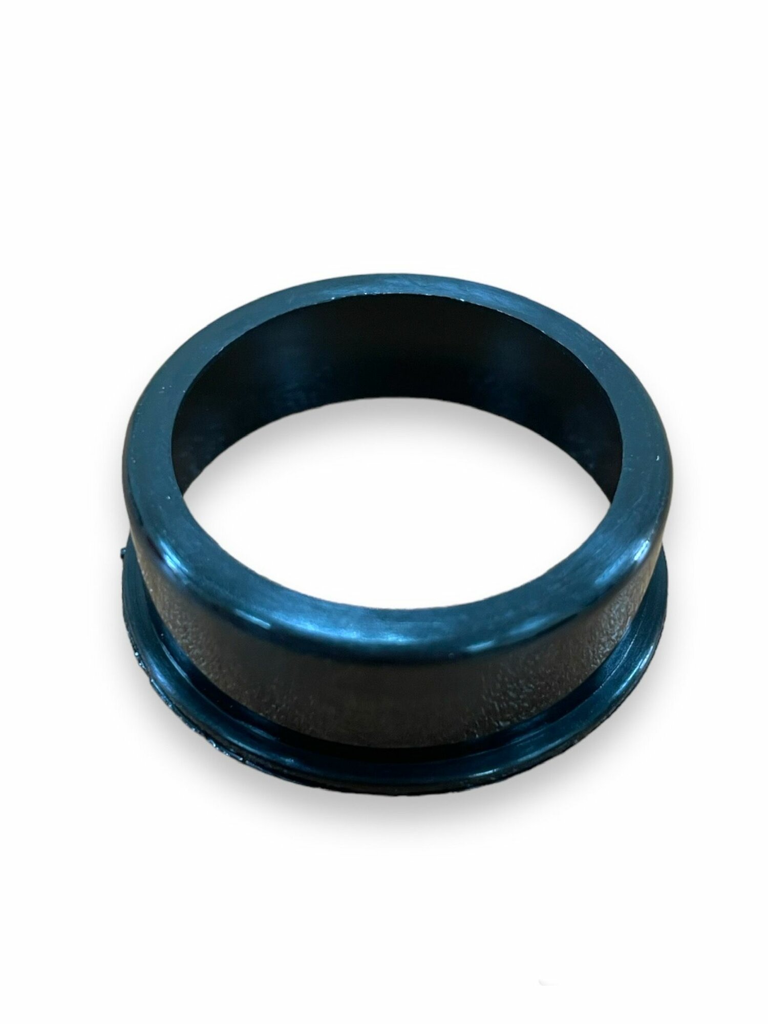 2112-370102ВТ Втулка (уплотнитель) подходит для ВАЗ-2110 подшипника генератора