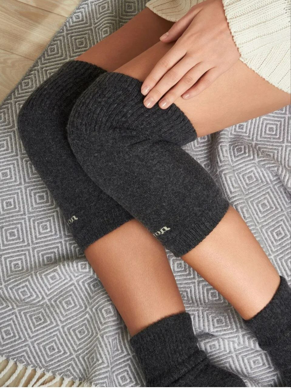 Теплые наколенники из монгольской шерсти TOD OIMS (короткие, 28 см)