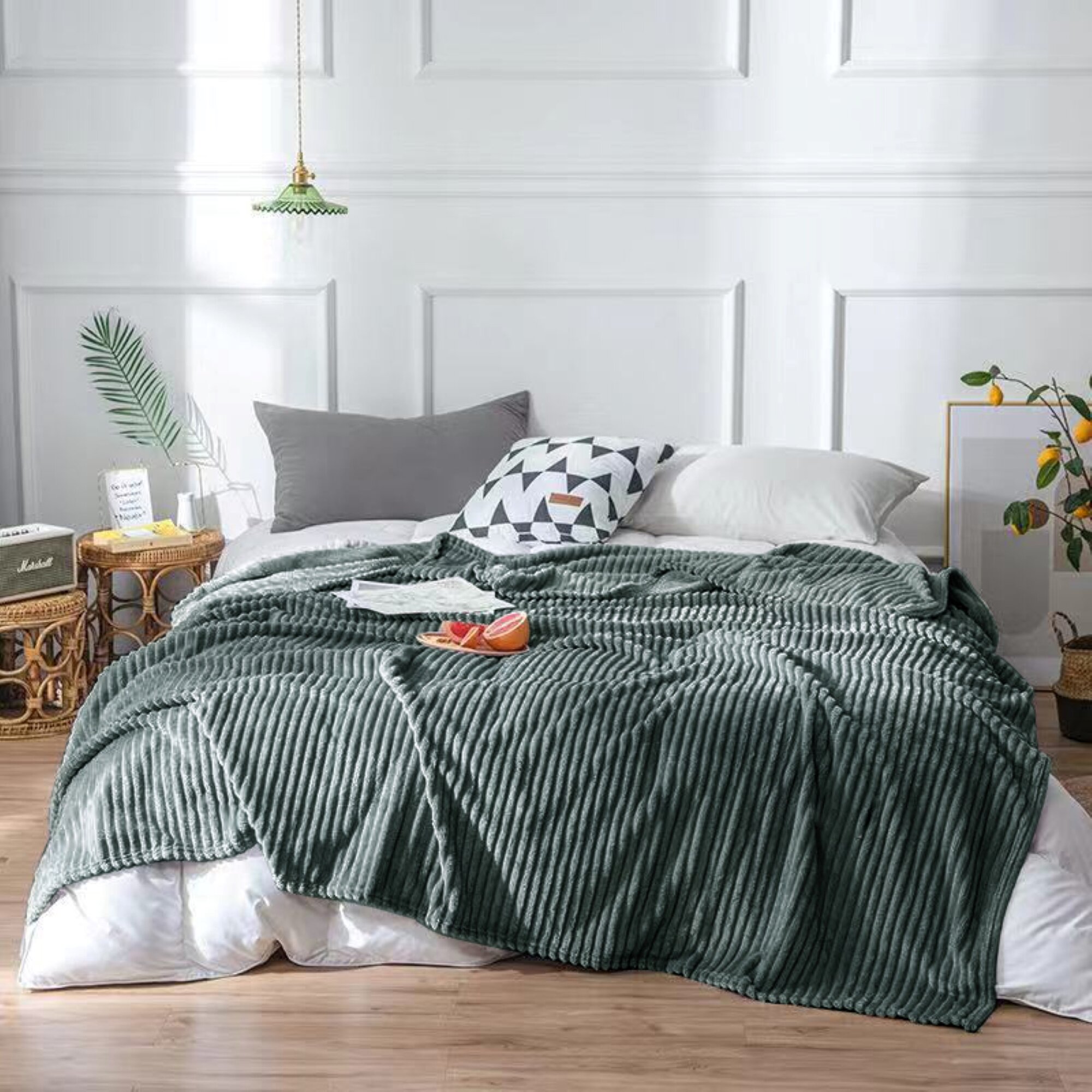 Плед плюшевый полутороспальный, 150x200 см, материал фланель