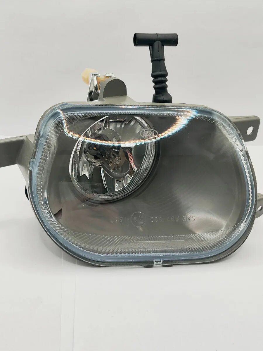 Фара противотуманная Volvo