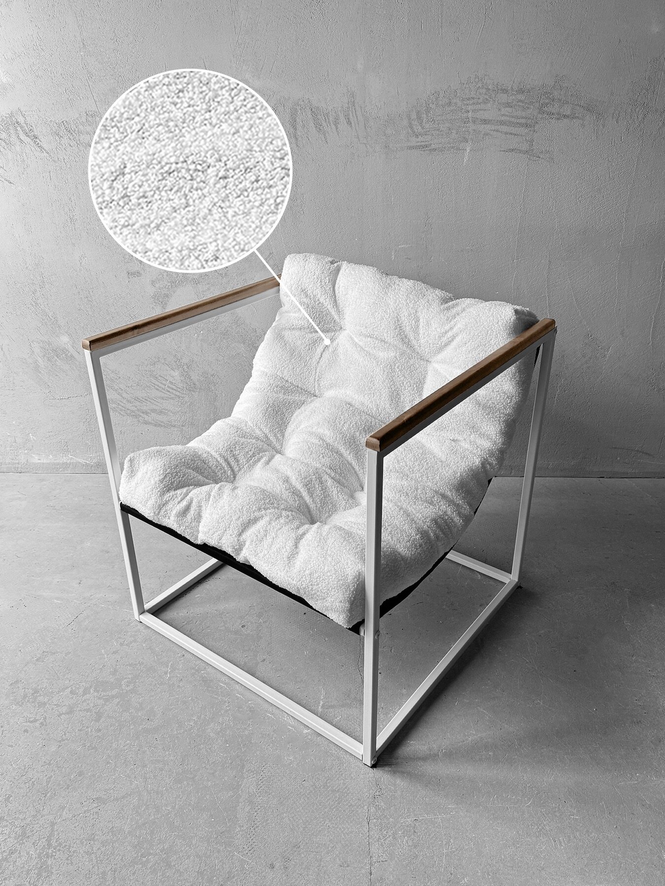 Кресло в стиле лофт, минимализм, Лофтовик ++ белый плюш, белый металл, деревянные подлокотники